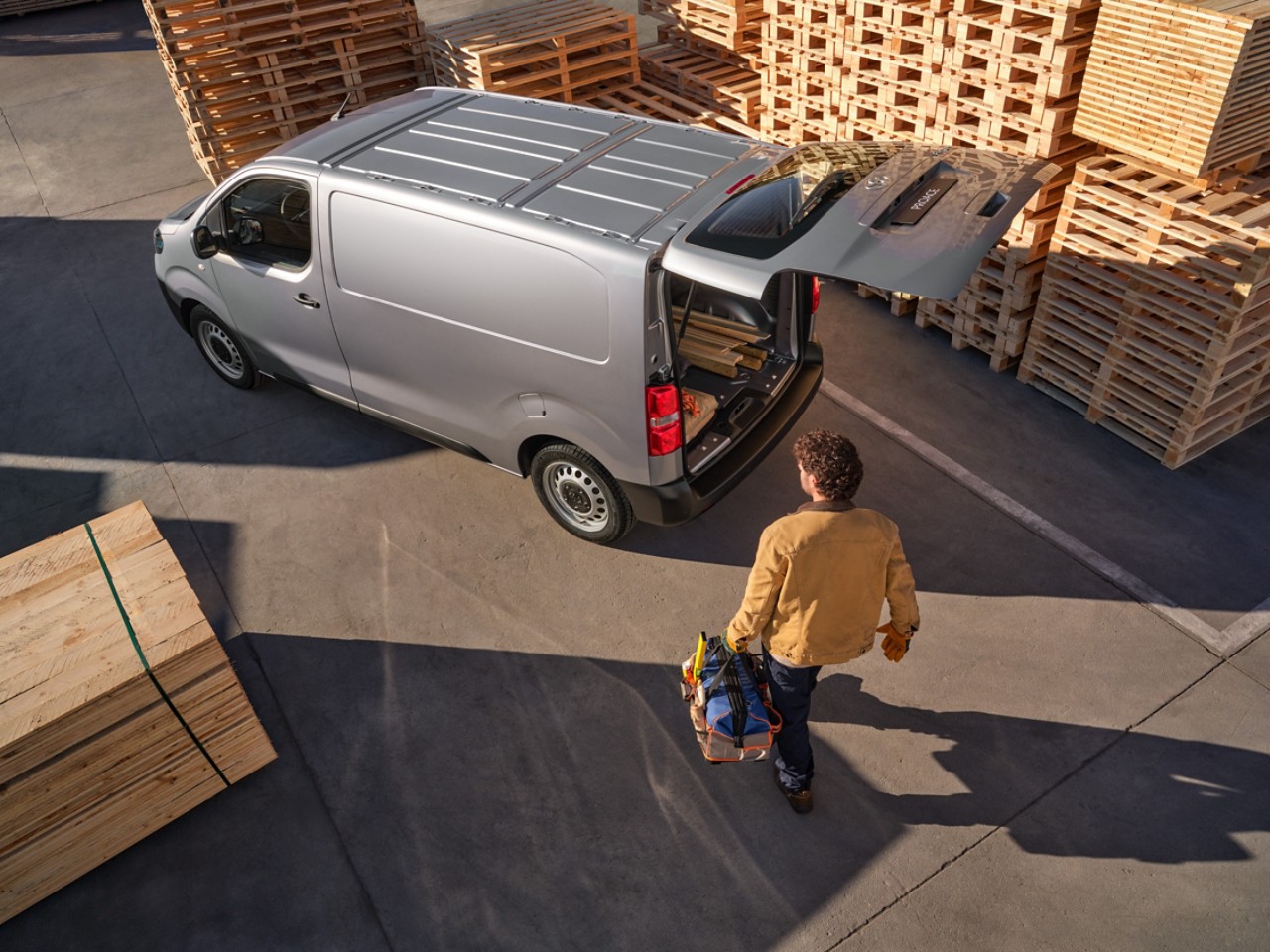 The new Toyota Proace vans get the job done. Find out more.